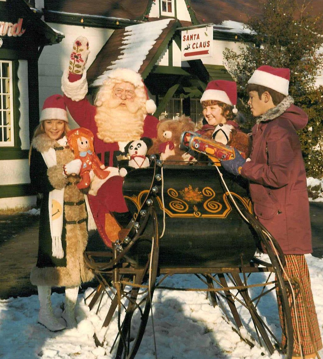 Raymond Joseph "Jim" Yellig - International Santa Claus Hall of Fame